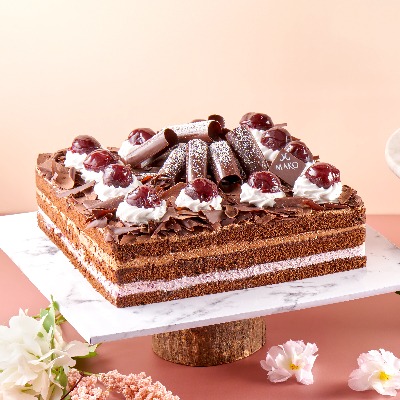 Product | MAKO Cake and Bakery